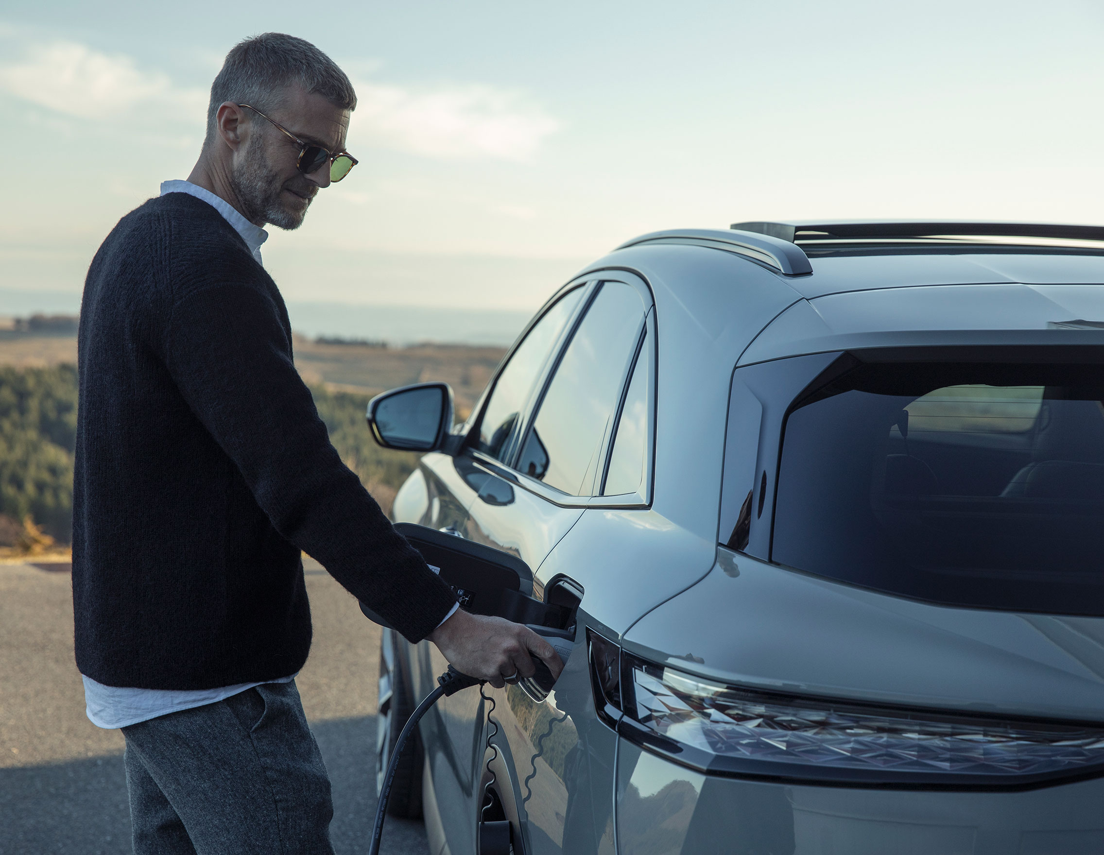 DSのPHEV（プラグインハイブリッド）｜DSオートモビル公式サイト